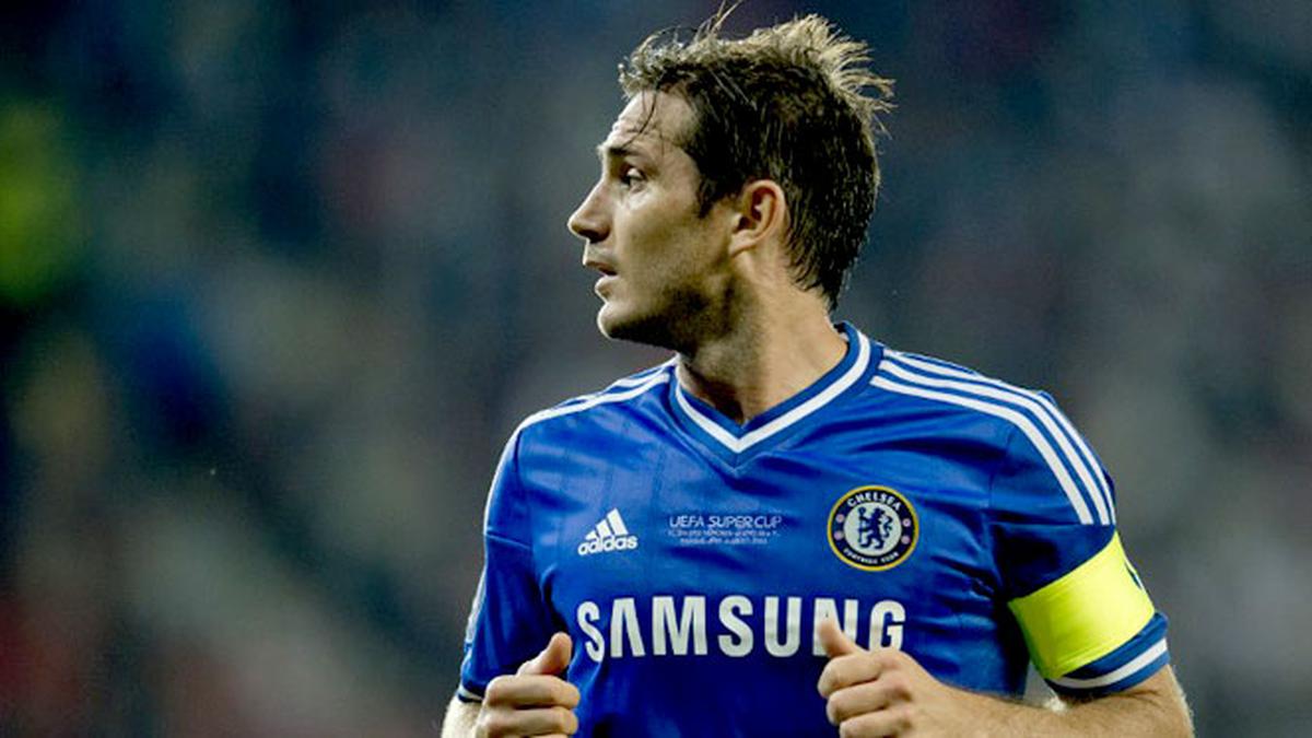Gerrard : Lampard Pantas Disebut Legenda