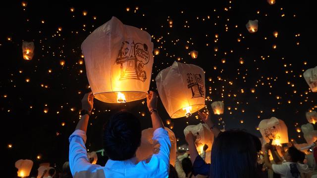 Festival Lampion di Bantul Berubah Jadi Hujan Api, Pohon Cemara Terbakar