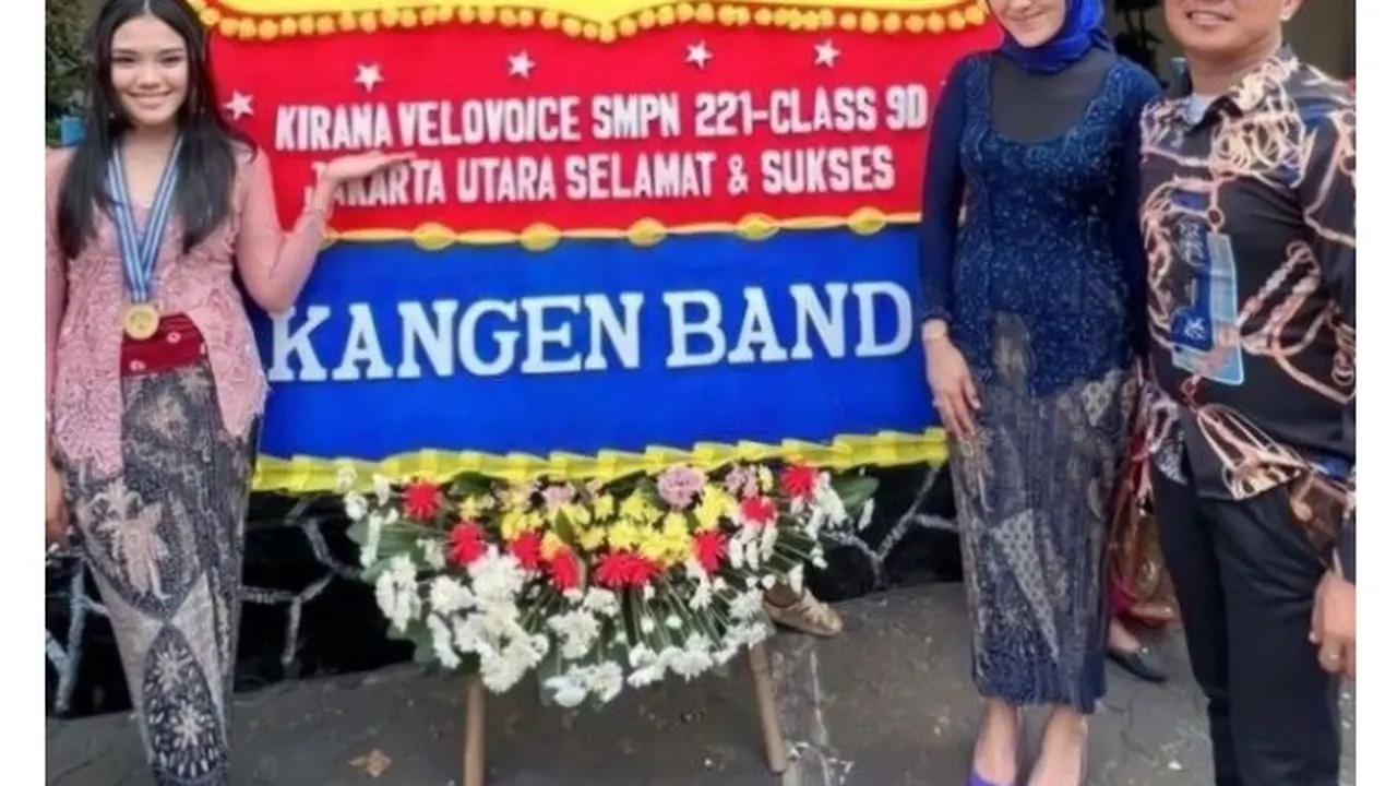 6 Potret Kompak Mantan Pasangan Artis Hadiri Wisuda Sekolah Anak Tahun Ini, Ada Wulan Guritno ...