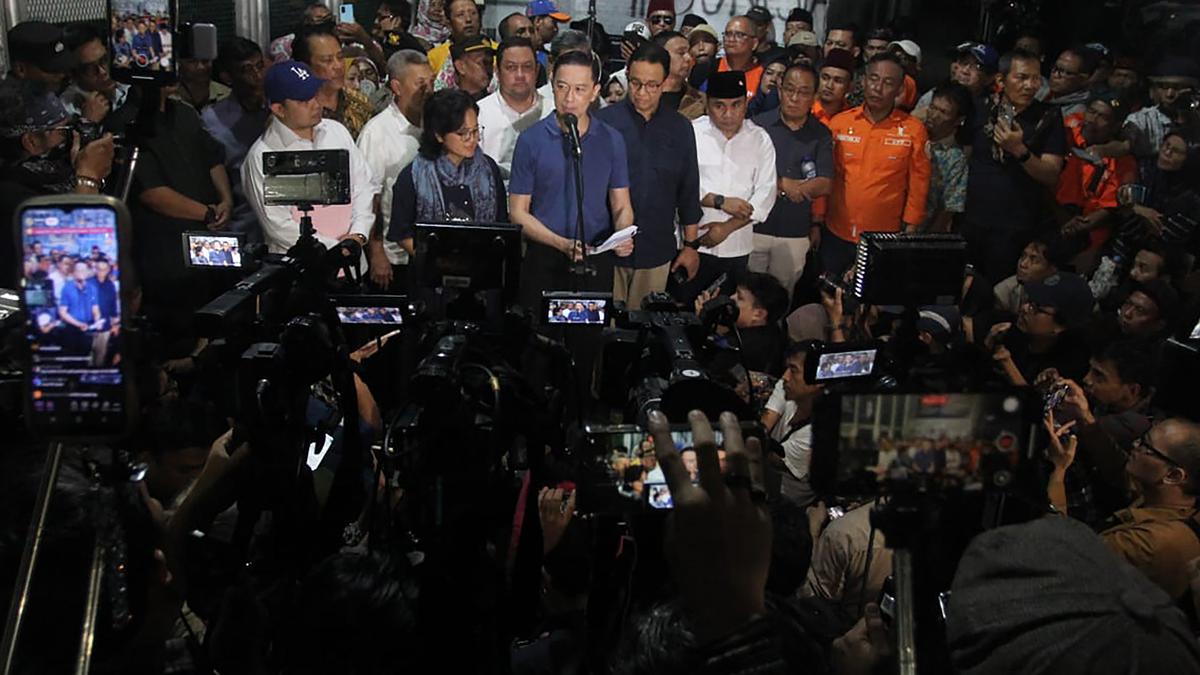 Satu Hari Setelah Keluar dari Penjara: Tom Lembong Nikmati Waktu dengan ...