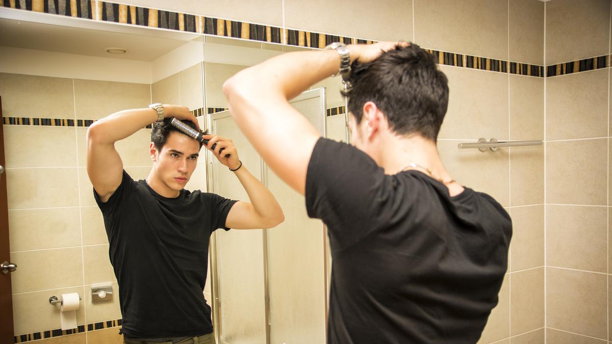 Narsis Itu Apa? Ini Tanda, Jenis dan Cara Menghadapinya