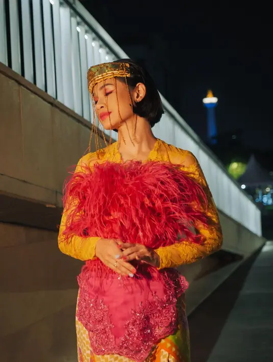 Potret Memesona Andien Aisyah, Berpenampilan Ala Ondel-Ondel - Foto ...