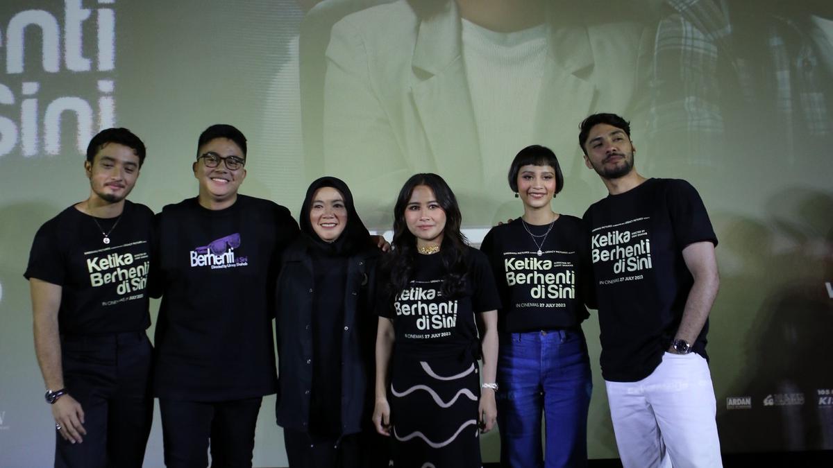 Sinopsis dan Daftar Pemeran Film Ketika Berhenti di Sini, Karya Sutradara Umay Shahab ...