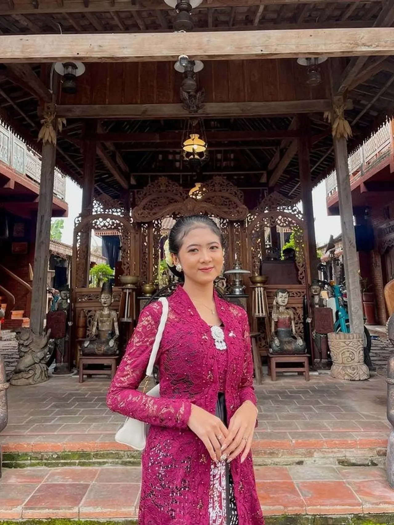 6 Potret Ochi Alvira Penyanyi Asal Banyuwangi yang Kecantikannya Curi ...