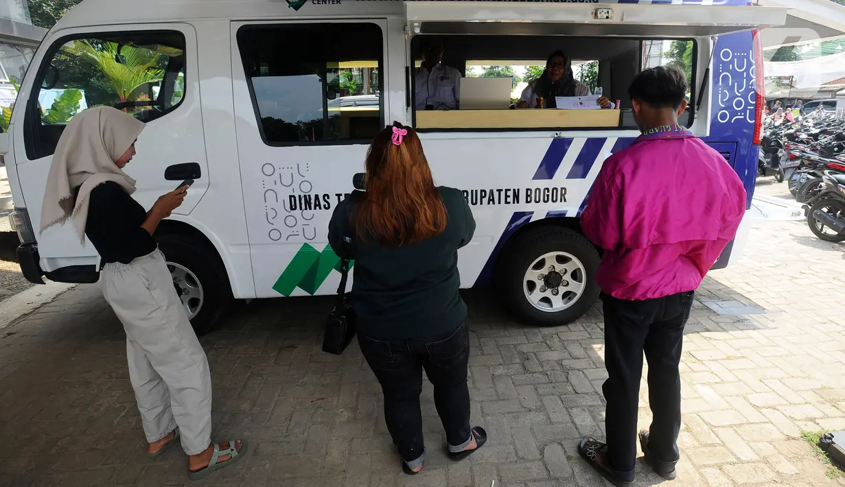 Pengurusan Kartu Pencari Kerja Secara Mobile - Foto Liputan6.com