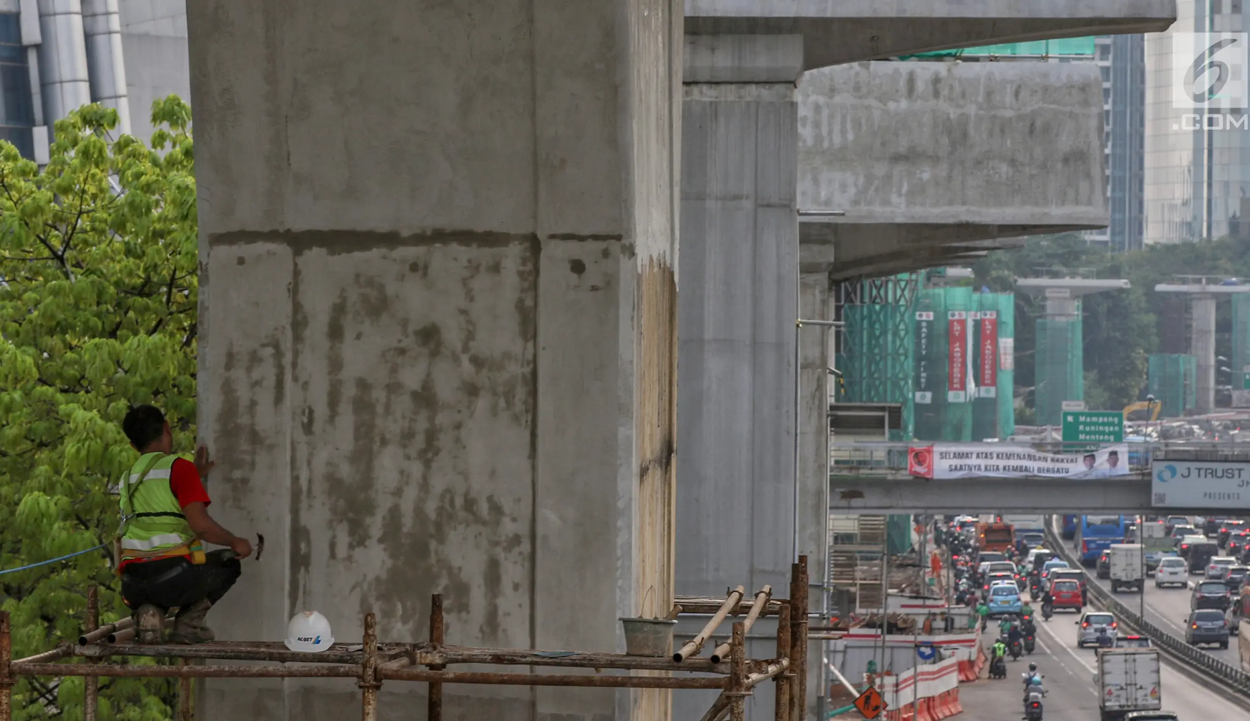 FOTO: Melihat Progres Pembangunan LRT Rute Cawang-Dukuh Atas - Foto ...