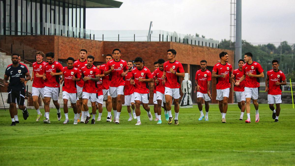 Foto: Belum Lengkap, 23 Pemain Timnas Indonesia Jalani Latihan Hari ...