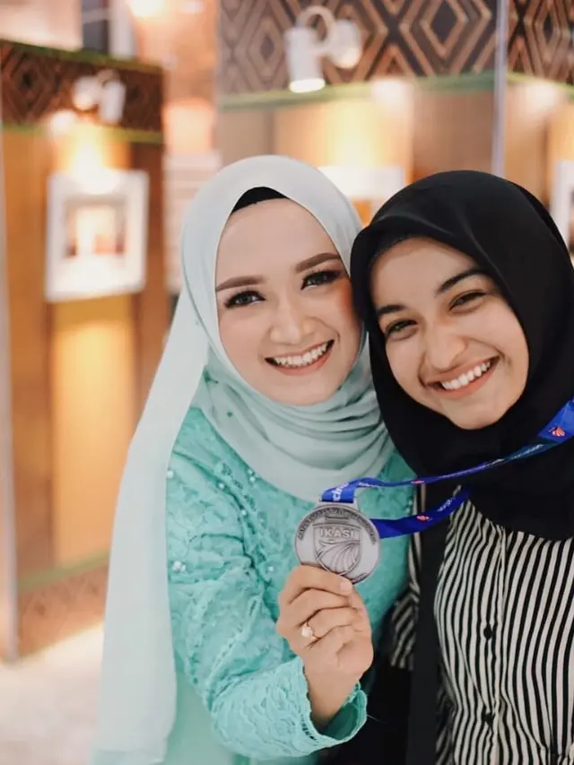 7 Potret Cut Intan Nabila Sebelum Menikah Kala SMA, Atlet Anggar ...