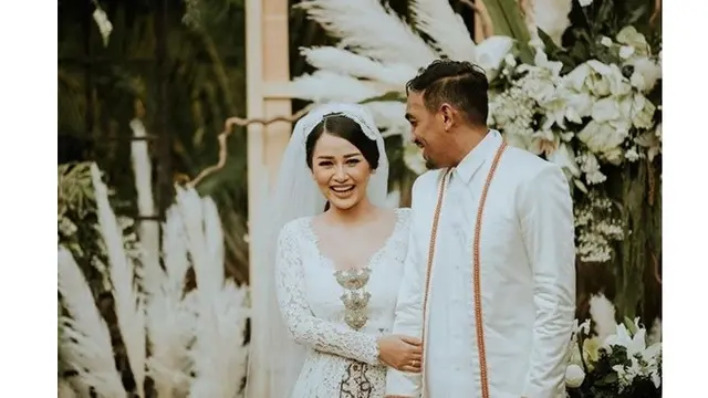 7 Pasangan Seleb Beda Usia Jauh Ini Menikah 2019 Ada Yang Terpaut 32