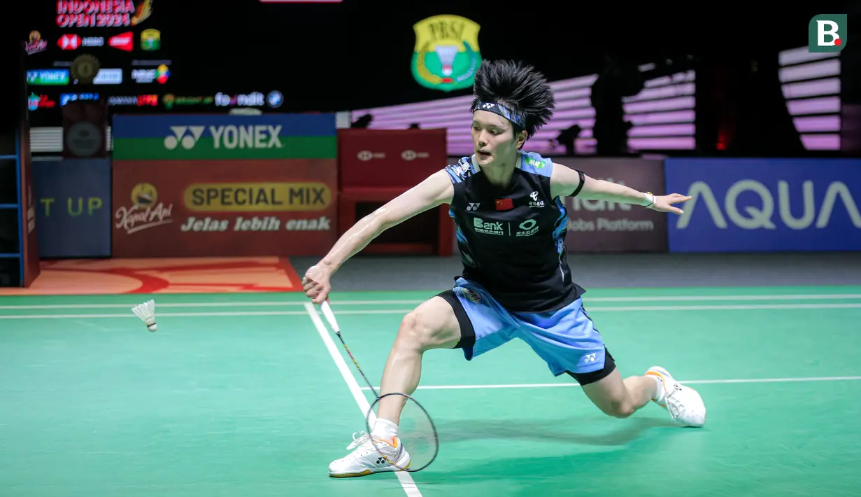 Foto: So Sweet! An Se Young dan Wang Zhi Yi Tukeran Bando setelah Laga Sengit di Semifinal ...