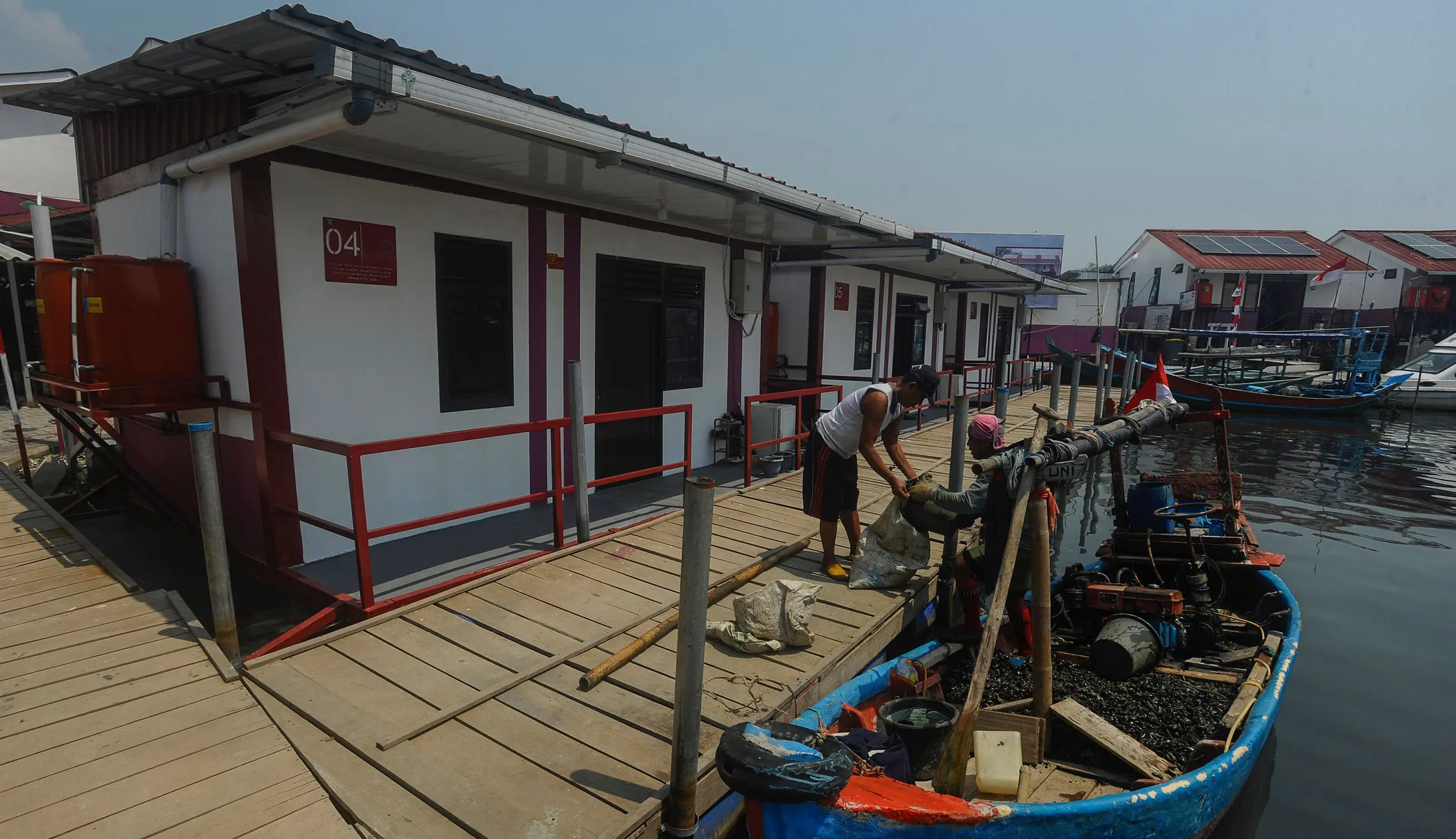 Melihat Kampung Nelayan Muara Angke Pasca-Pembangunan Rumah Apung ...