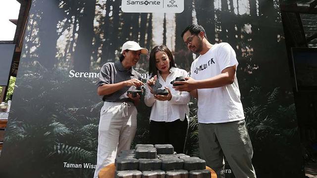 100.000 Paving Block Hasil Daur Ulang Tas Koper Samsonite Lindungi ...