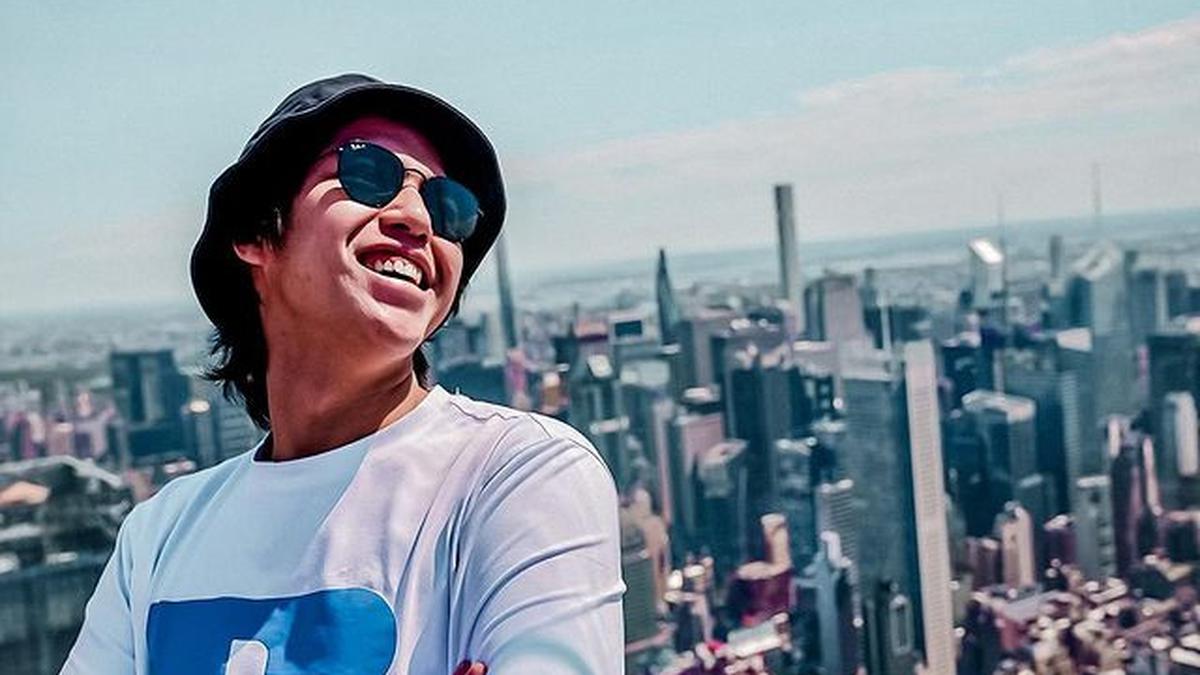 El Rumi Ultah ke-24, Berikut Potret Transformasinya dari Masa Kecil ...