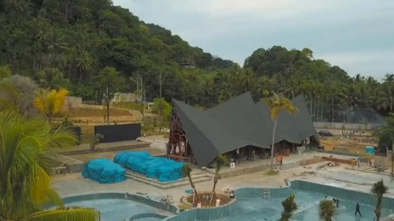 7 Potret Beach Club Raffi Ahmad, Mirip di Bali Padahal Bertempat di Padang - ShowBiz Liputan6.com