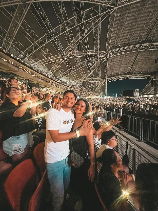 6 Potret Andrew Andika Umumkan Sang Istri Hamil Anak Kedua, Penuh ...