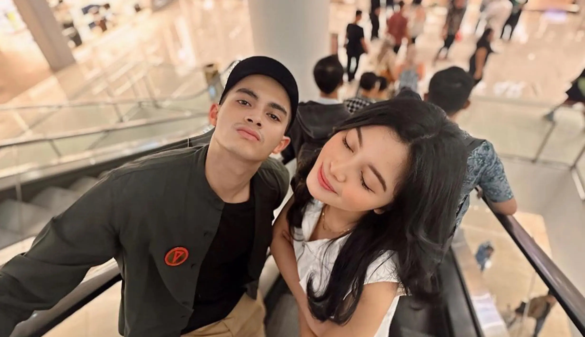 Potret Kebersamaan Yoriko Angeline dan Omara Esteghlal, Kenang Film ...