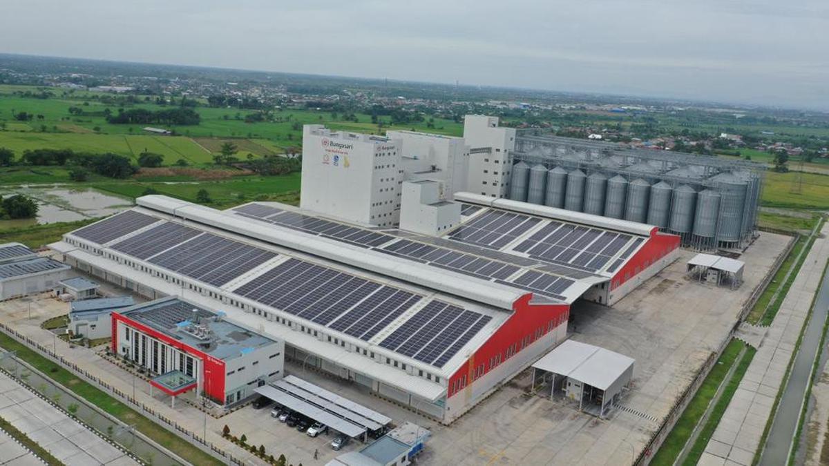 Medan Punya PLTS Atap Pabrik Tepung, Diklaim Terbesar di Sumut
