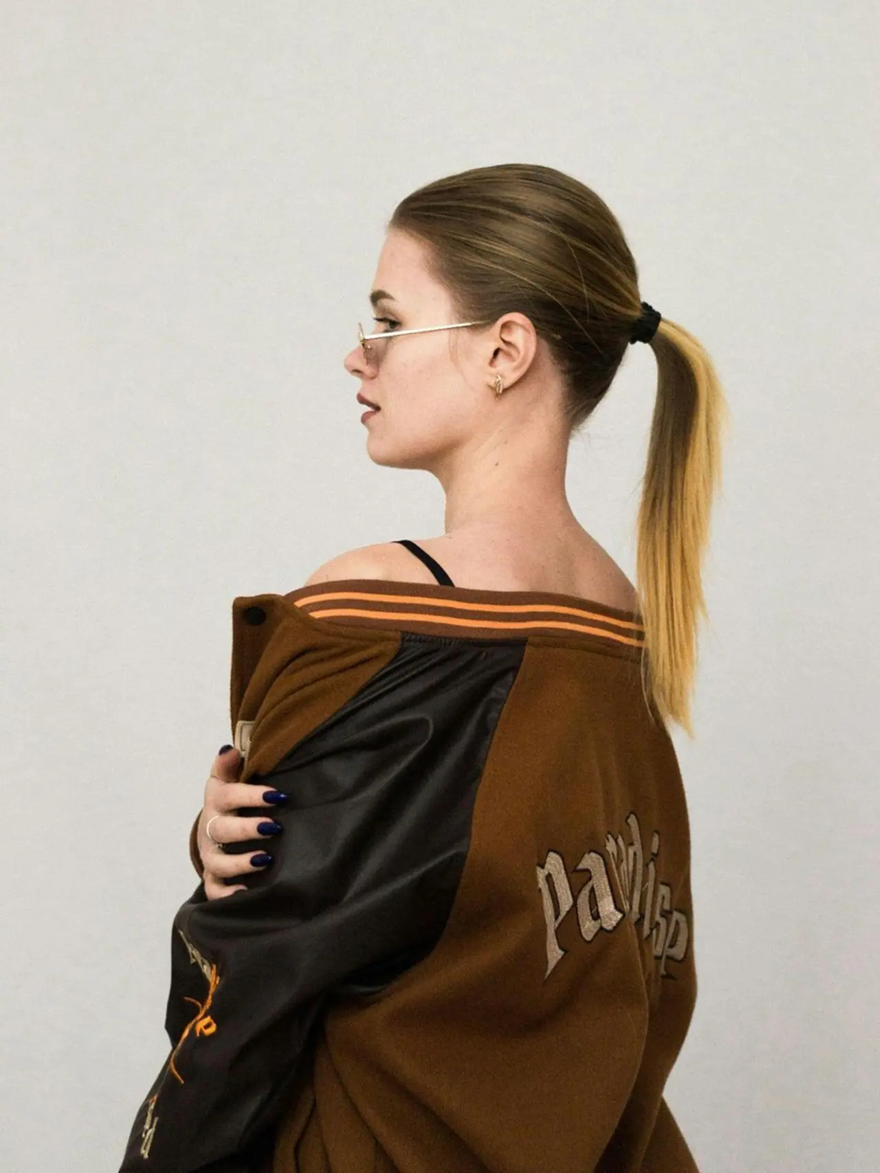 6 Fashion Items yang Bikin Kamu Tampil Boyish, Tomboy dan Stylish!