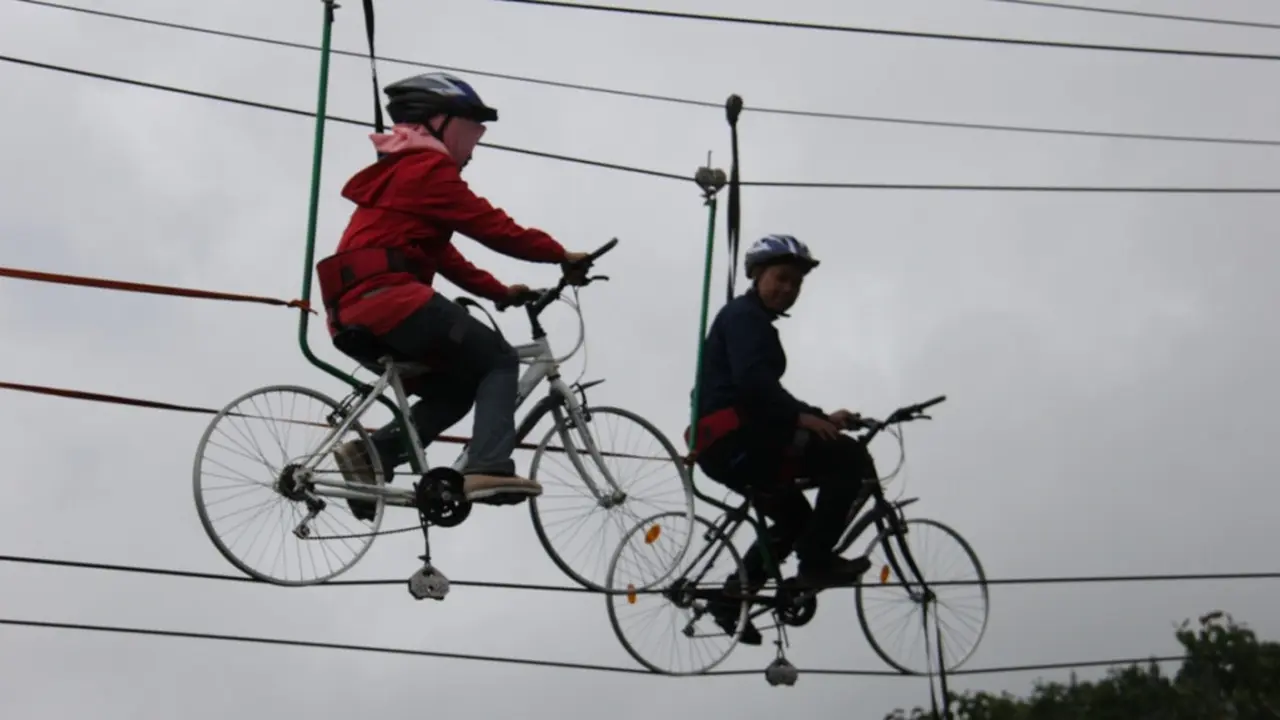 Memacu Adrenalin Pagi dengan Sepeda Gantung di Lereng Slamet - Regional ...