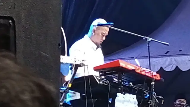 Konser Spektakuler Dewa 19 di Purwokerto, Prabu Banyumas: Prabowo ...