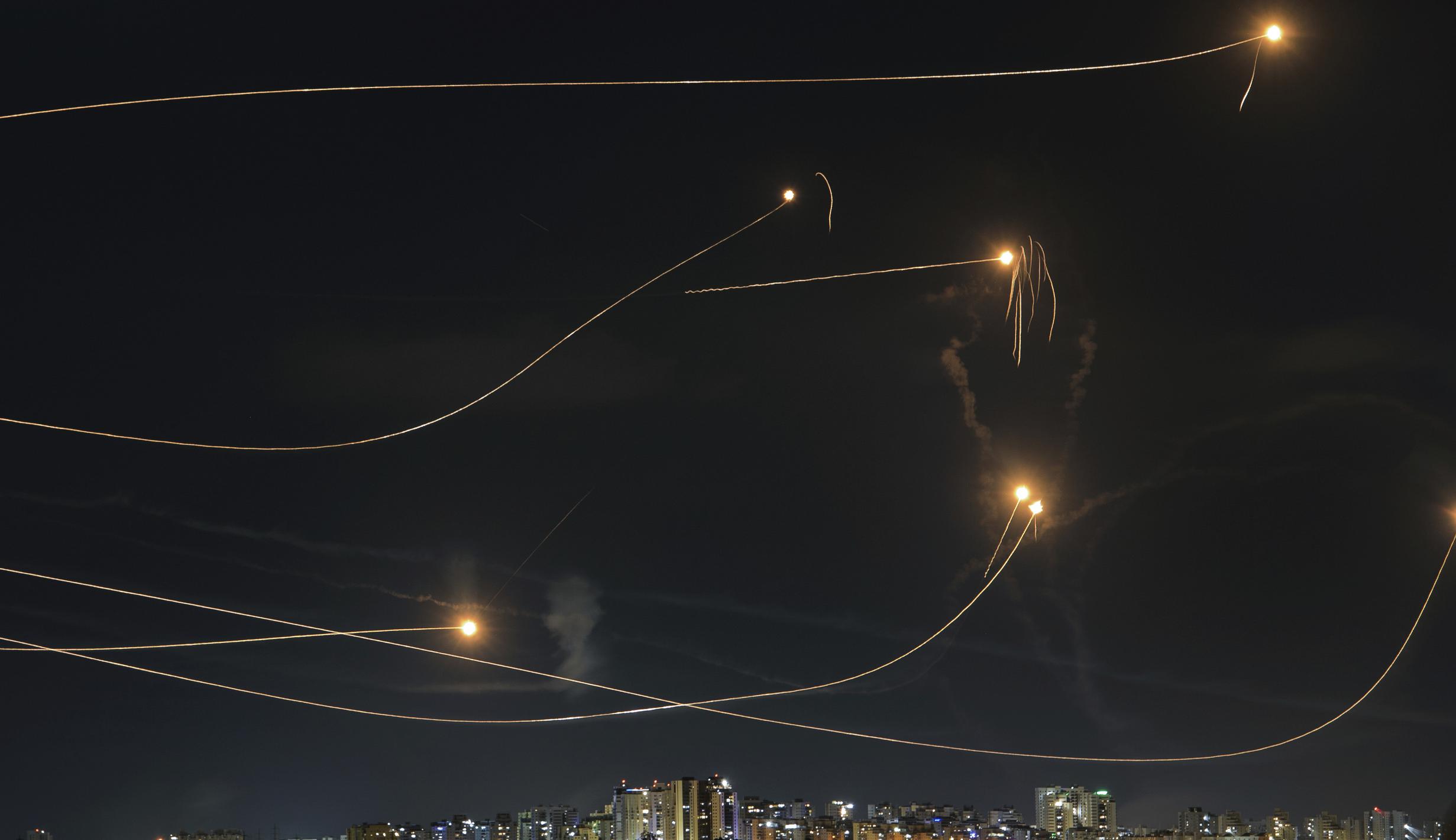 Gambar-Gambar yang Menceritakan Duka dan Kehancuran Perang Israel-Hamas