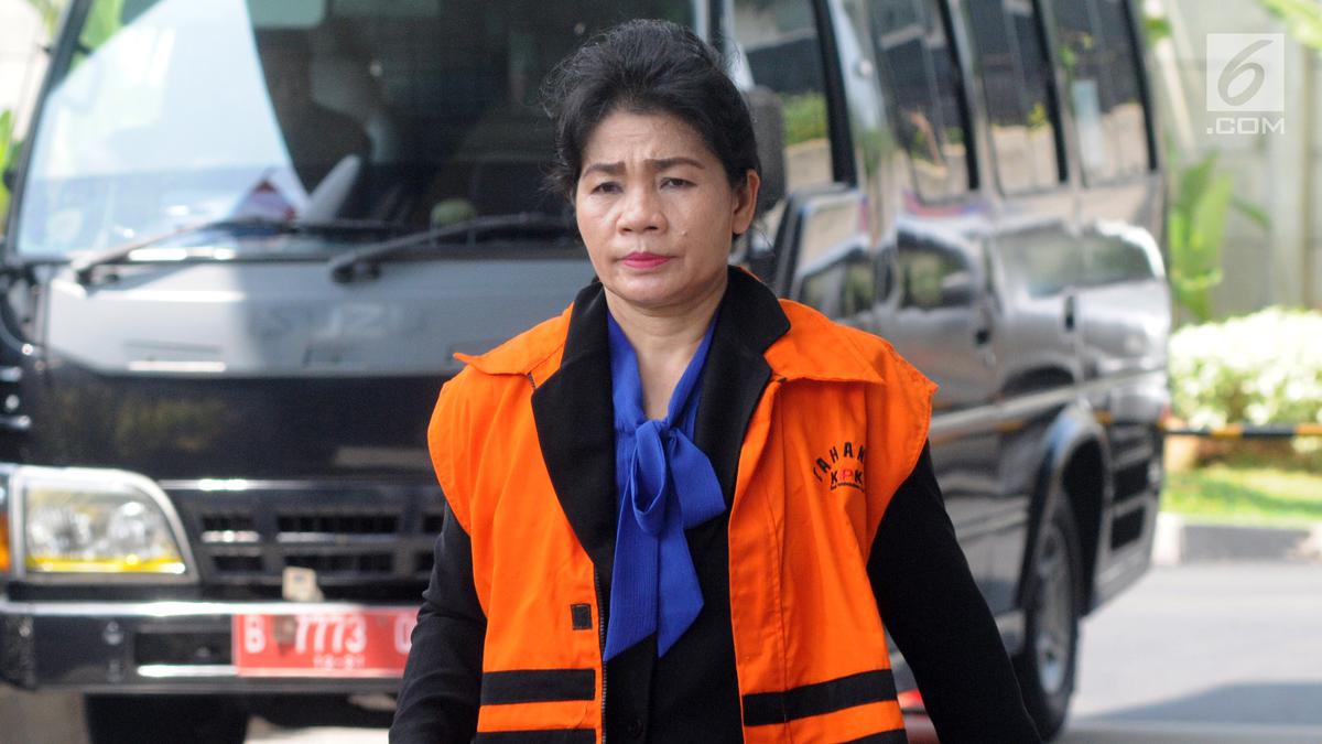 FOTO: Kasus PN Medan, Tersangka Merry Purba Diperiksa KPK Lagi - Foto Liputan6.com