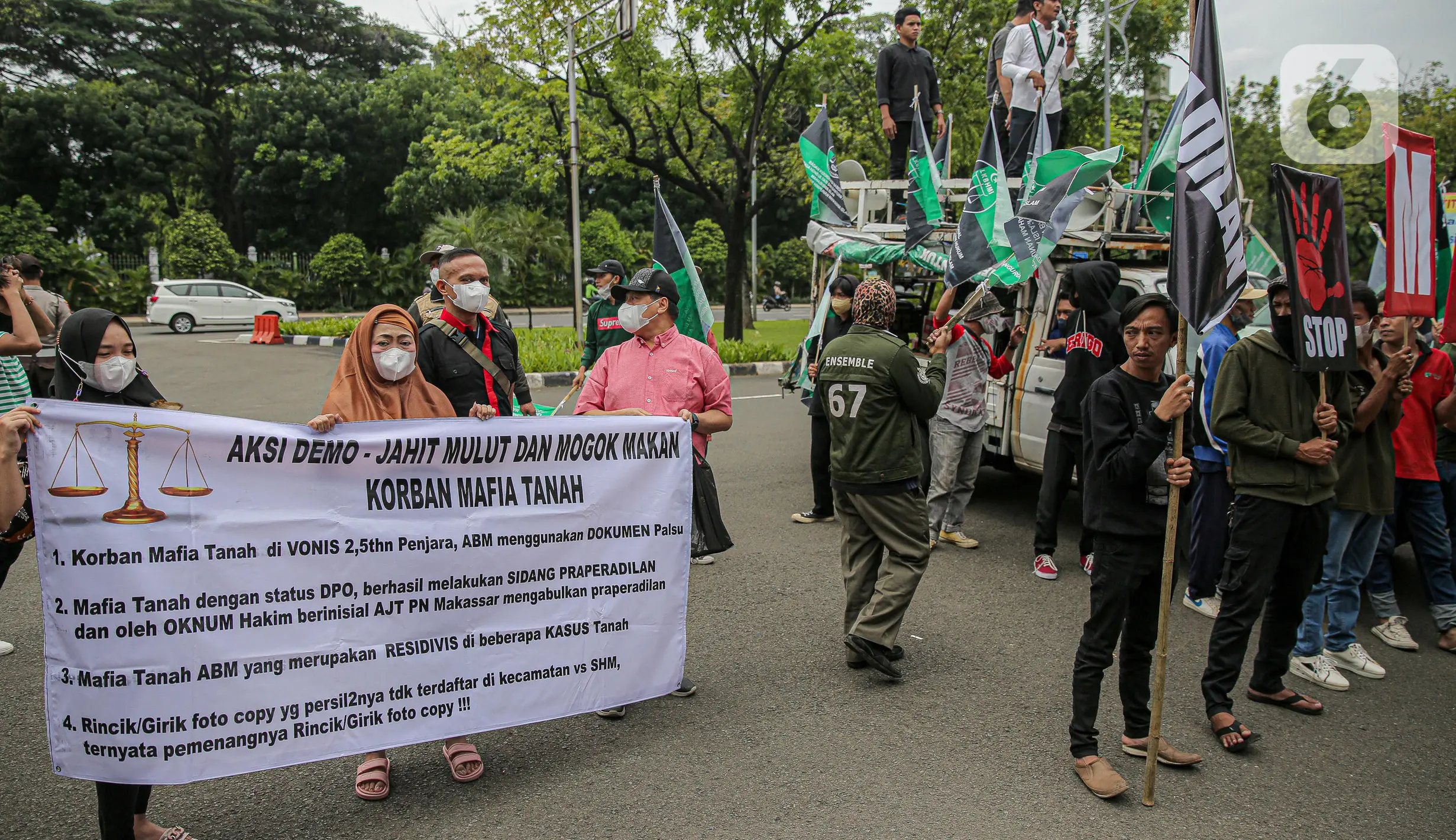 Aksi Bongkar Mafia Tanah dan Mafia Peradilan - Foto Liputan6.com