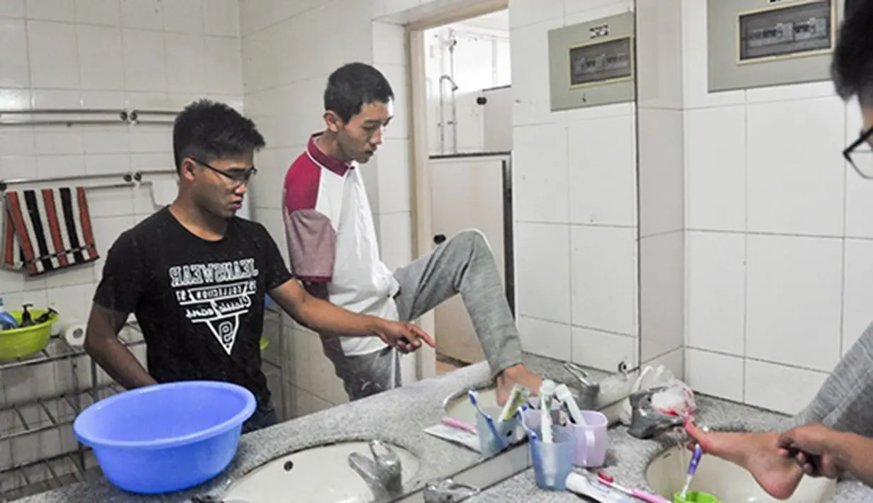 Potret Keseharian Chao Peng di Universitas Tempat Ia Belajar - Photo ...