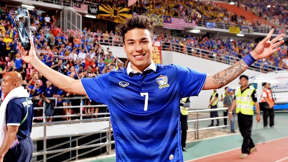 Charyl Chappuis, Gelandang Ganteng Thailand yang Tolak Juventus