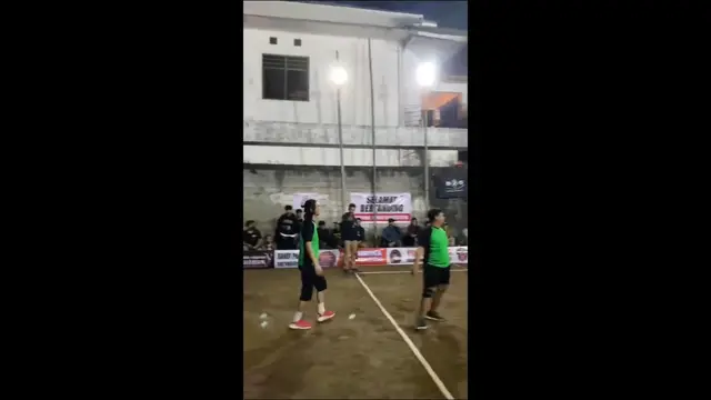 Aksi Duta SO7 Main Voli Tarkam Dipuji Warganet: Mirip Mas-Mas Karang ...