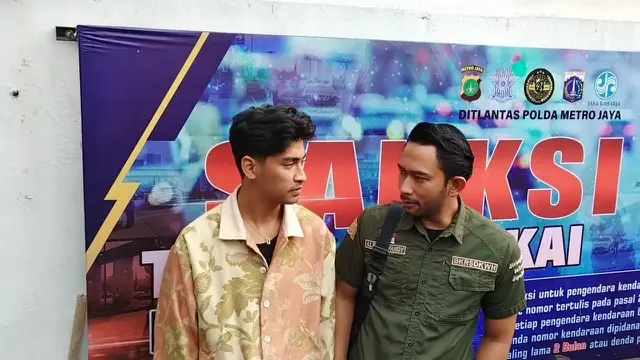 Abidzar Al-Ghifari Laporkan Netizen yang Hina Almarhum Uje ke Polisi ...