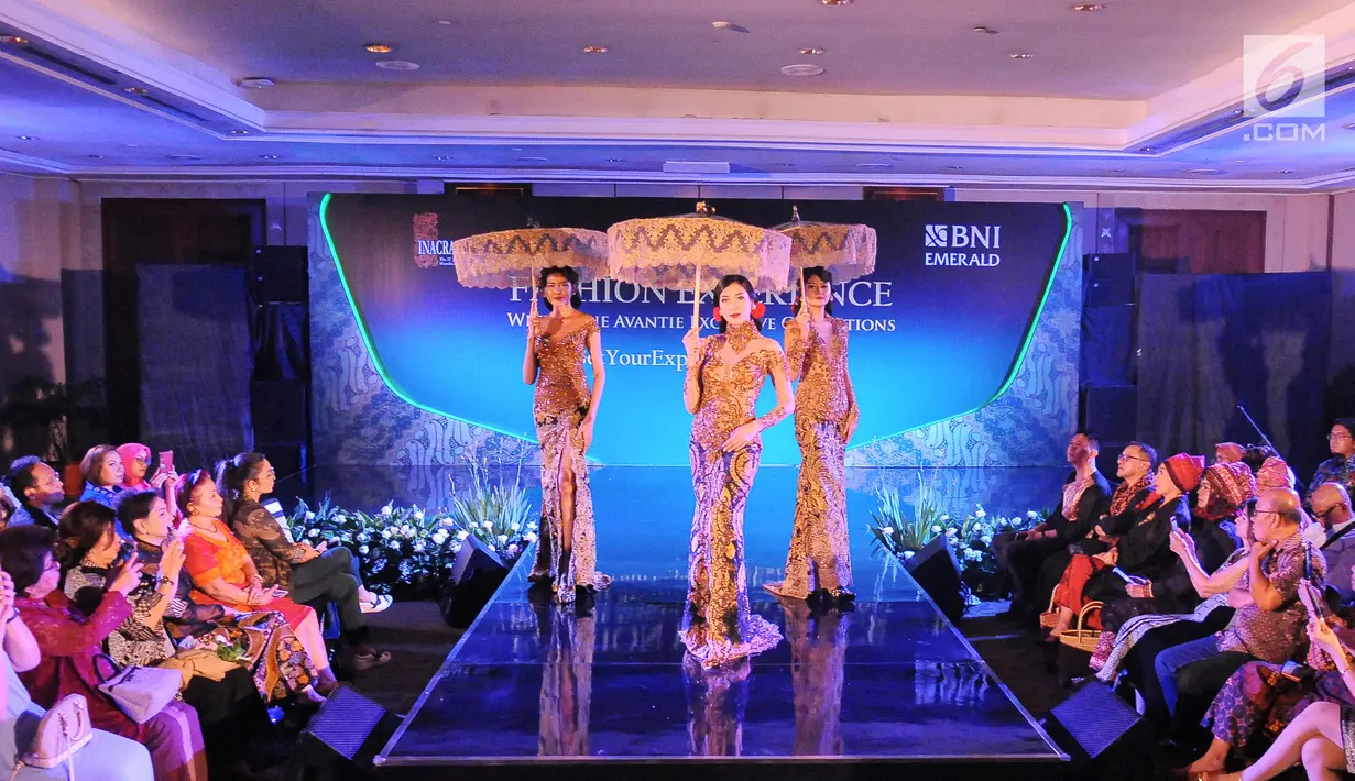 FOTO: Koleksi Anne Avantie Tampil dalam Avantie’s Exclusive Trunk Show ...
