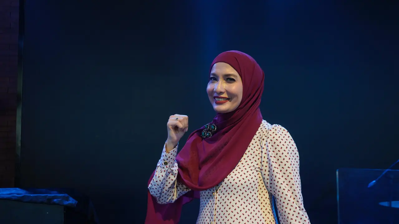 23 Potret Artis Dilantik Jadi DPR 2024-2029, Paling Muda Verrell ...