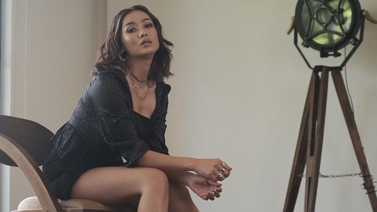 Selfi Nafilah Kembali ke Dunia Musik dengan Lagu Kangen - ShowBiz Liputan6.com