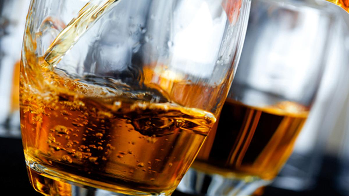 Perempuan Minum Alkohol Bisa Keringkan Miss V - Health Liputan6.com