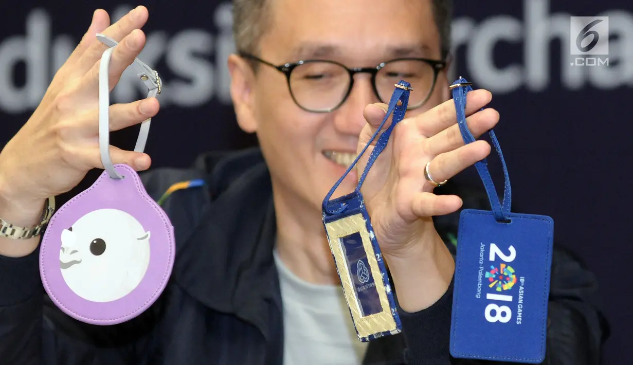 FOTO: Ketua Inasgoc Perkenalkan Produk UMKM Berlisensi Asian Games 2018 ...