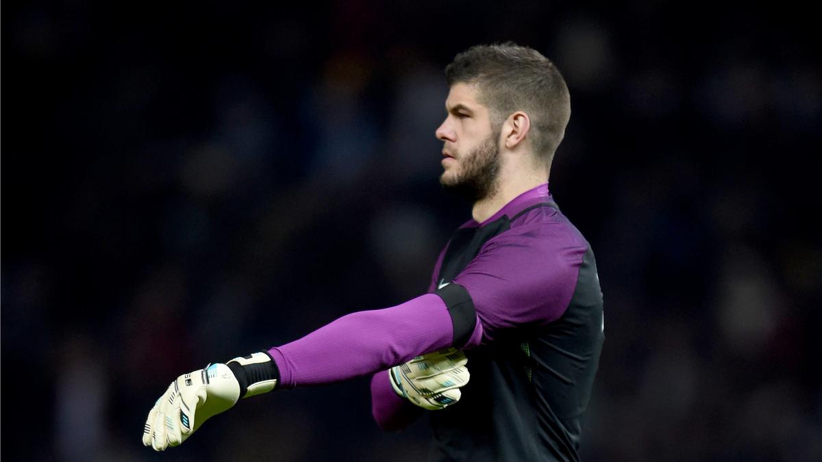 Kiper Southampton Tolak Pinangan Chelsea - Inggris Bola.com