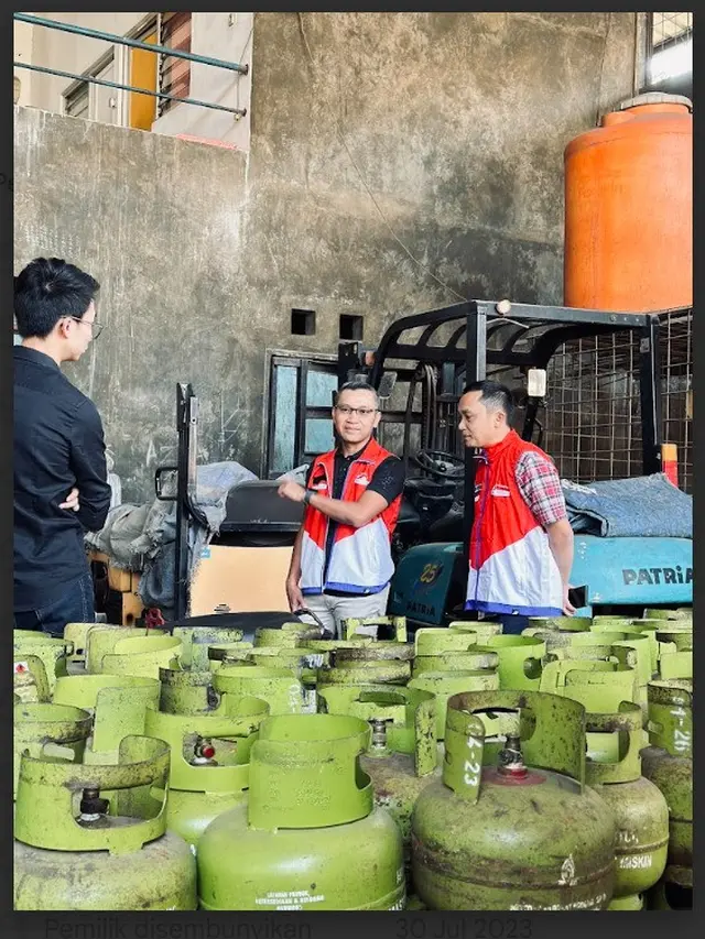 Sidak Penyaluran LPG, Direksi Pertamina Patra Niaga Pastikan Stok Aman di Bandung - Bisnis ...