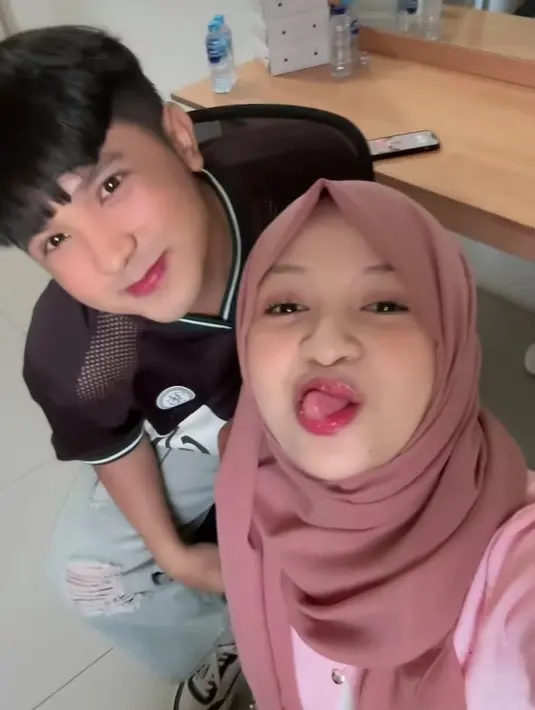 Momen Jirayut dan Halda Rianta Akhirnya Ketemuan Setelah Dijodohkan Warganet - Foto Liputan6.com