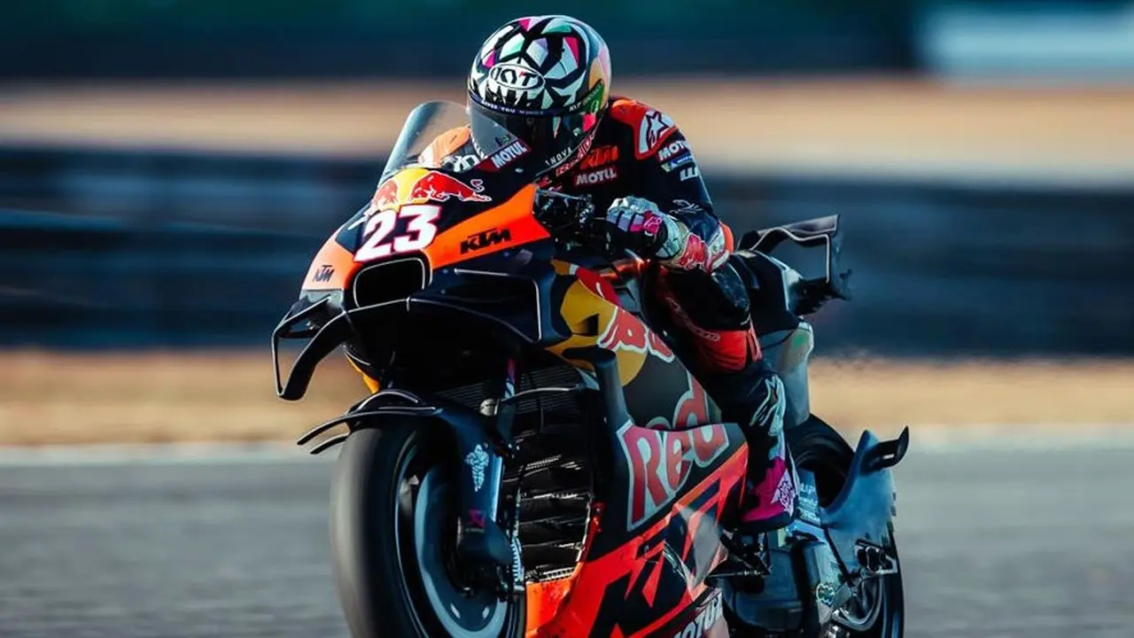 Sambil Membangun Kepercayaan Diri, Enea Bastianini Siap untuk Balapan Perdana bersama KTM - Hot ...