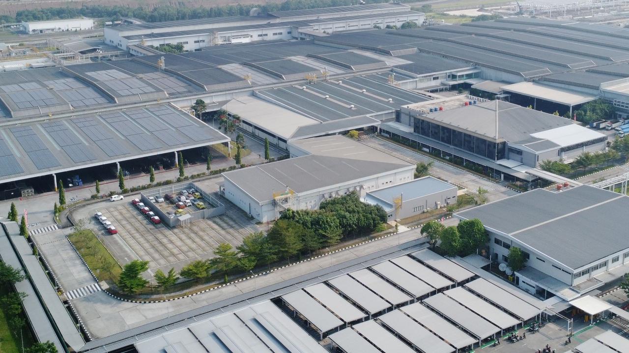 Lebih Ramah Lingkungan, Daihatsu Pasang Panel Surya di Pabrik Karawang