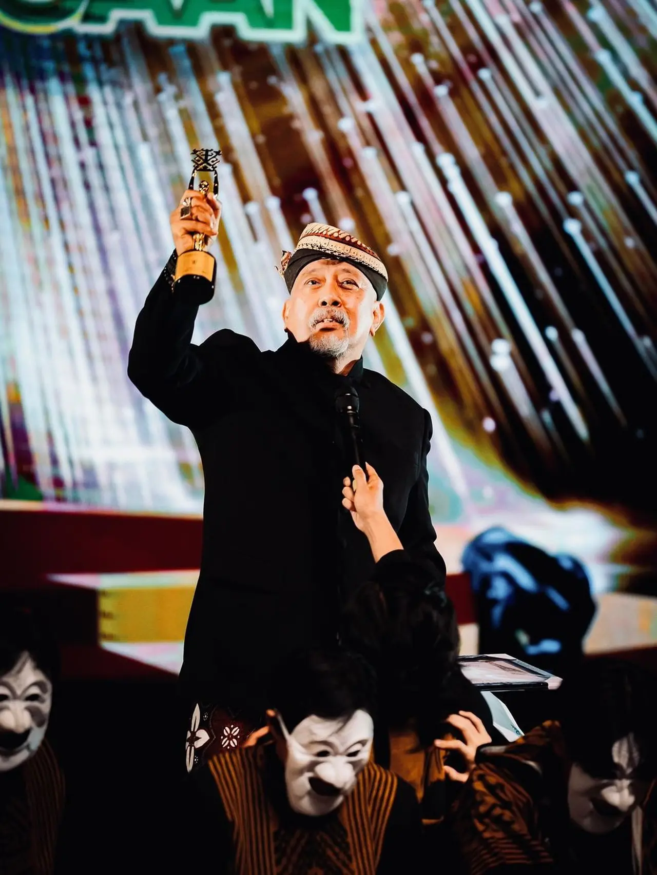 Indro Warkop Mengisi Suara Profesor Juned di Si Juki The Movie ...