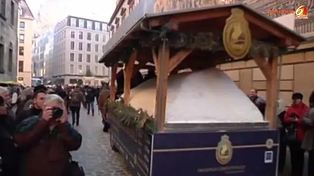 VIDEO: Parade Kue Raksasa Jelang Natal - News Liputan6.com