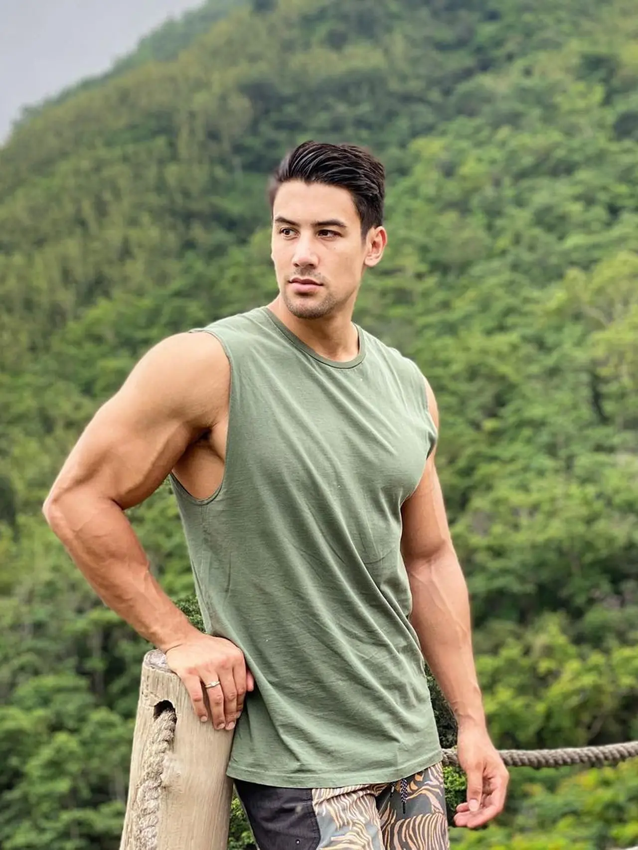 Mengulik Kisah Bobby Ida, Trainer dan Youtuber Tampan yang Hobi Nge-gym ...