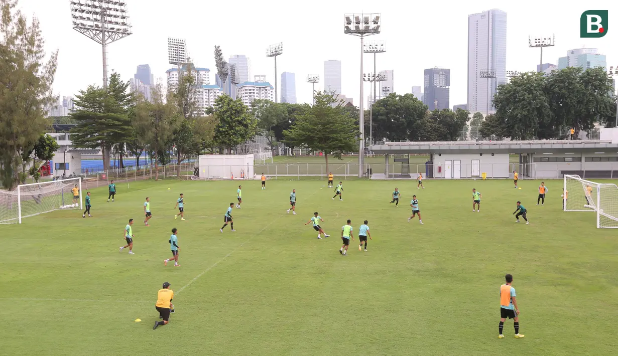 Foto: Tekad Keluar dari Zona Degradasi, Bhayangkara FC Genjot Latihan ...
