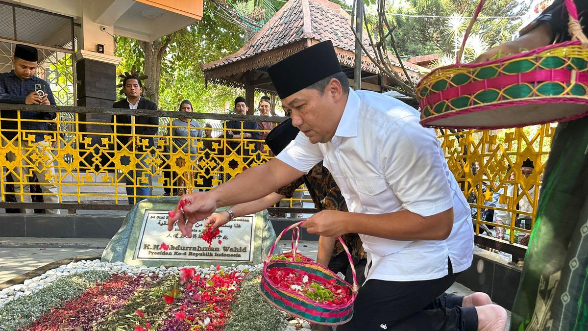 Mantan Mendag Muhammad Lutfi Sambangi Pesantren Besar di Jawa Timur ...