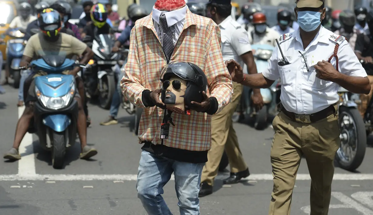 FOTO: Begini Cara Polisi India Kampanye Keselamatan Berkendara - Foto ...