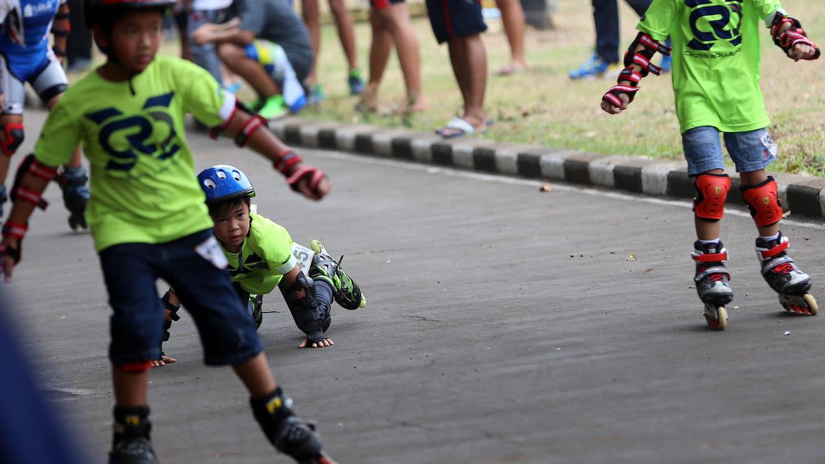 1.000 Atlet Sepatu Roda Beraksi di Solo Besok Pagi - Regional Liputan6.com