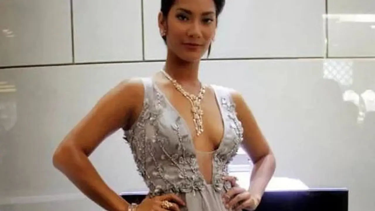 Marshanda Dihujat karena tak Pakai Bra, Beberapa Artis Cantik Ini Juga Berani Tampil Sama ...