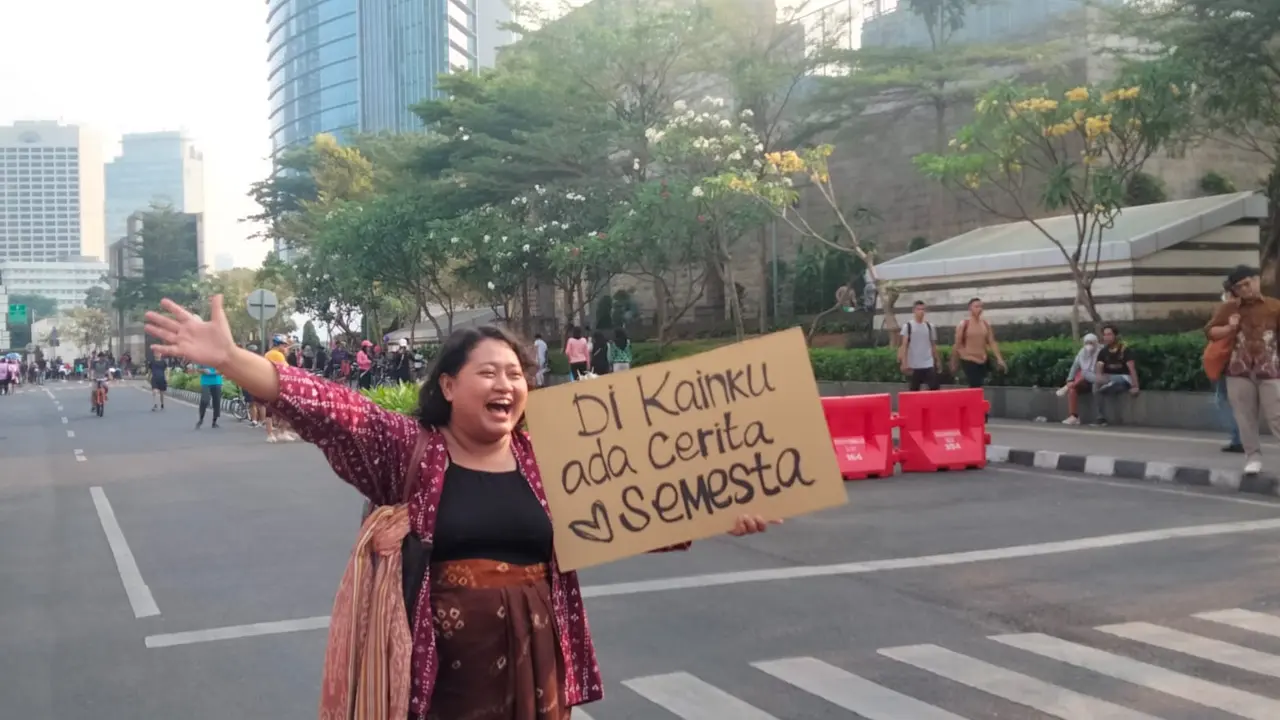 Parade Berkain di Car Free Day Jakarta, Pamerkan Wastra Indonesia dari ...